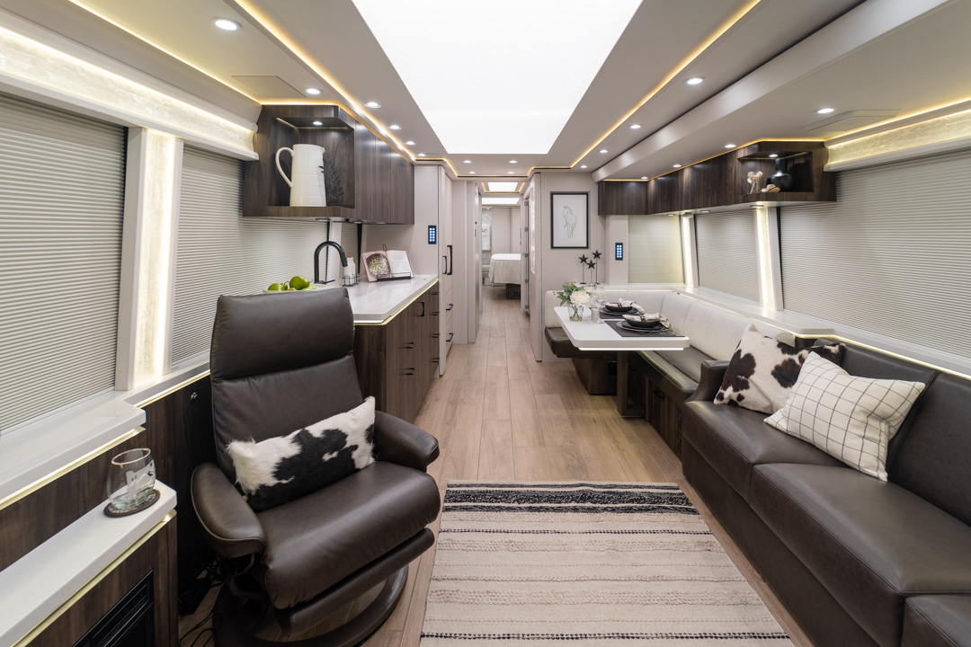 Luxury RV: Marathon Coach #1392